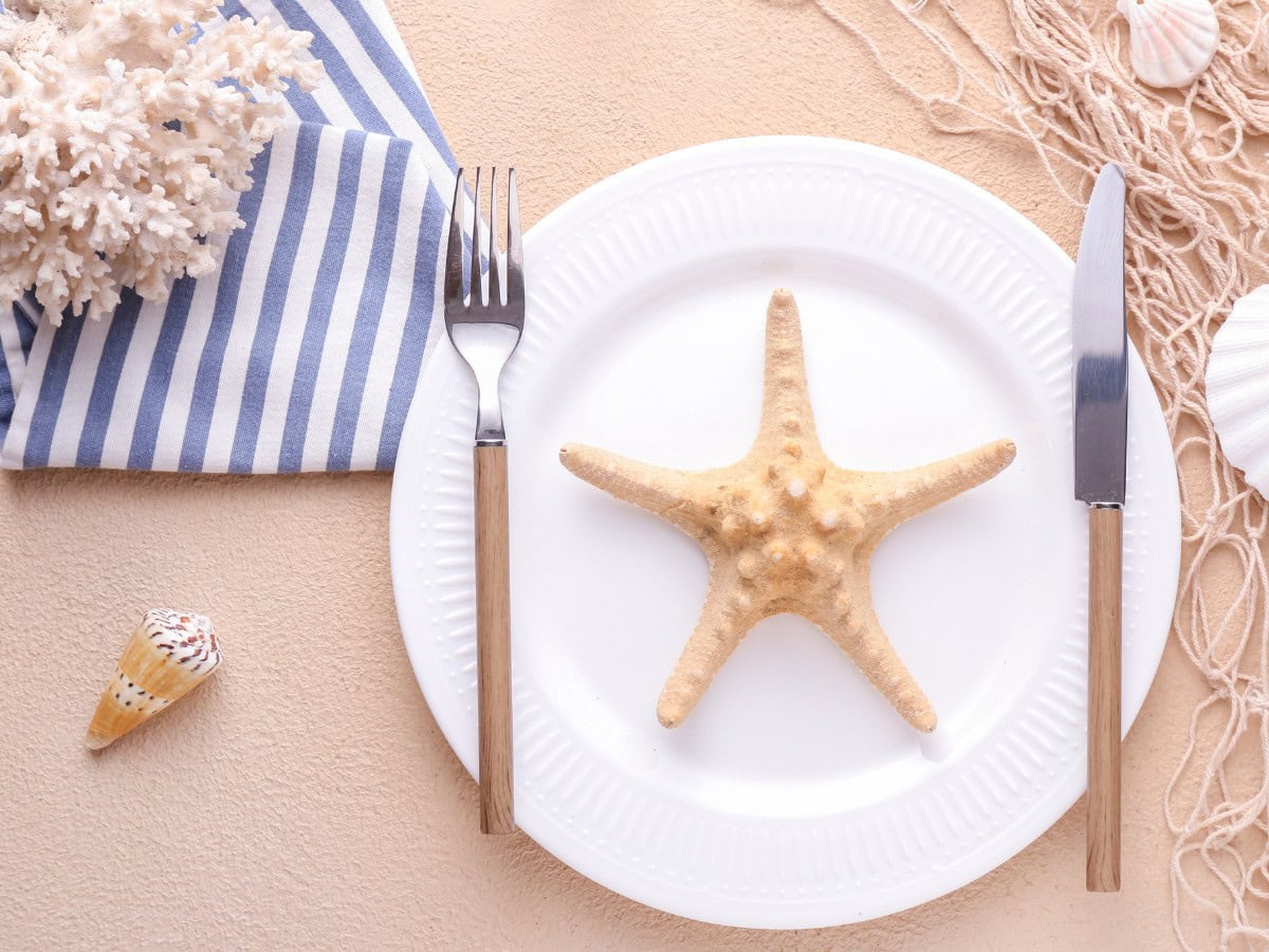Easy Starfish Decorations: Add Coastal Hints to Your Décor - Flairfully ...